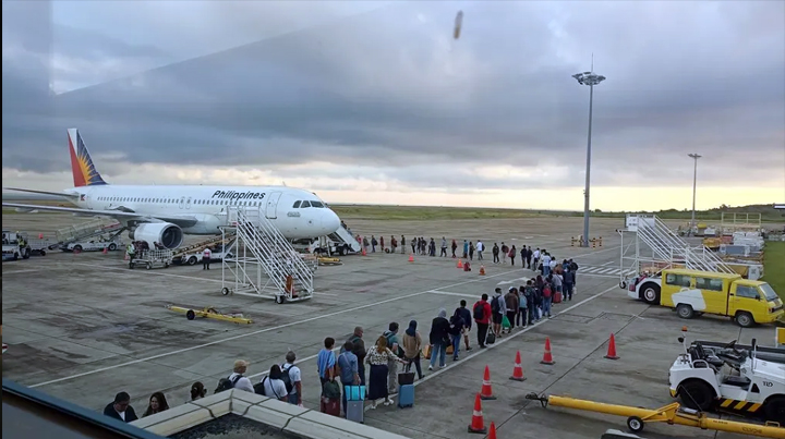 RANDOM SHOTS: Passenger boarding at Laguindingan Airport for holiday ...